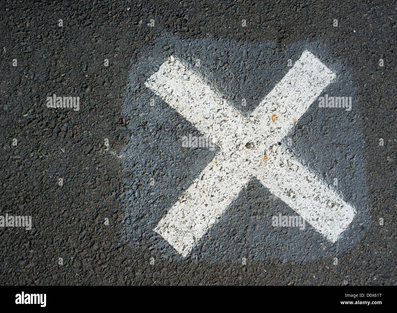 Painted x marks hi-res stock photography and images - Alamy