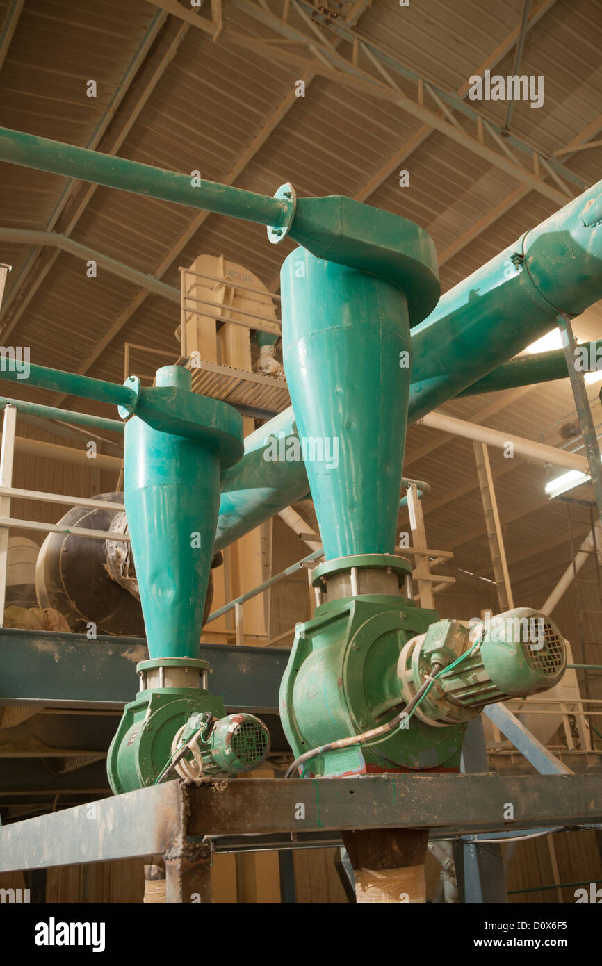 Tanzania food storage hi-res stock photography and images - Alamy