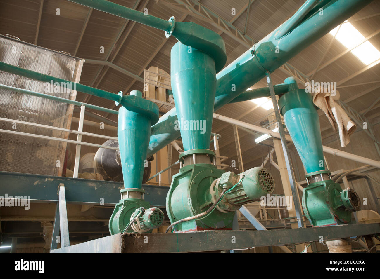 Tanzania food storage hi-res stock photography and images - Alamy