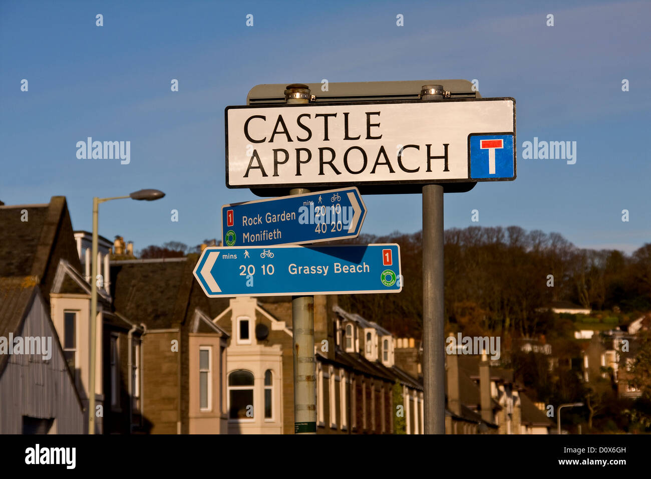 Directions sign posts hi-res stock photography and images - Alamy