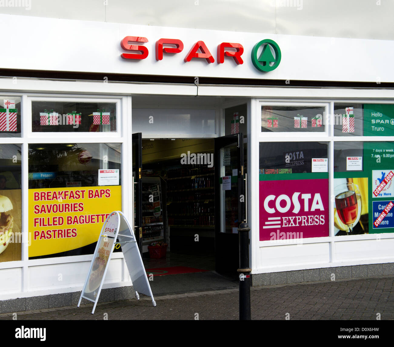 Spar store uk hi-res stock photography and images - Alamy