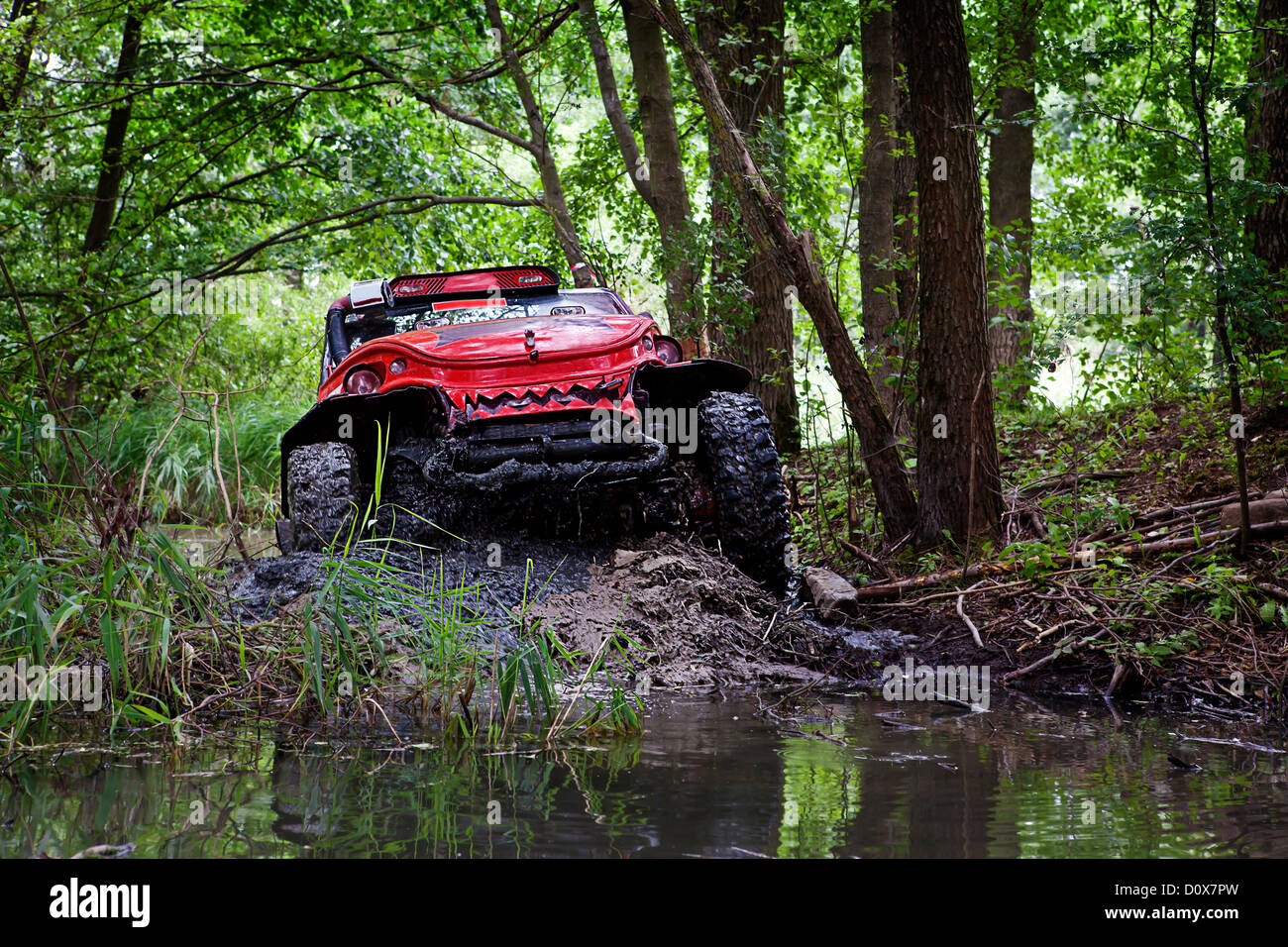 Off road truck hi-res stock photography and images - Alamy