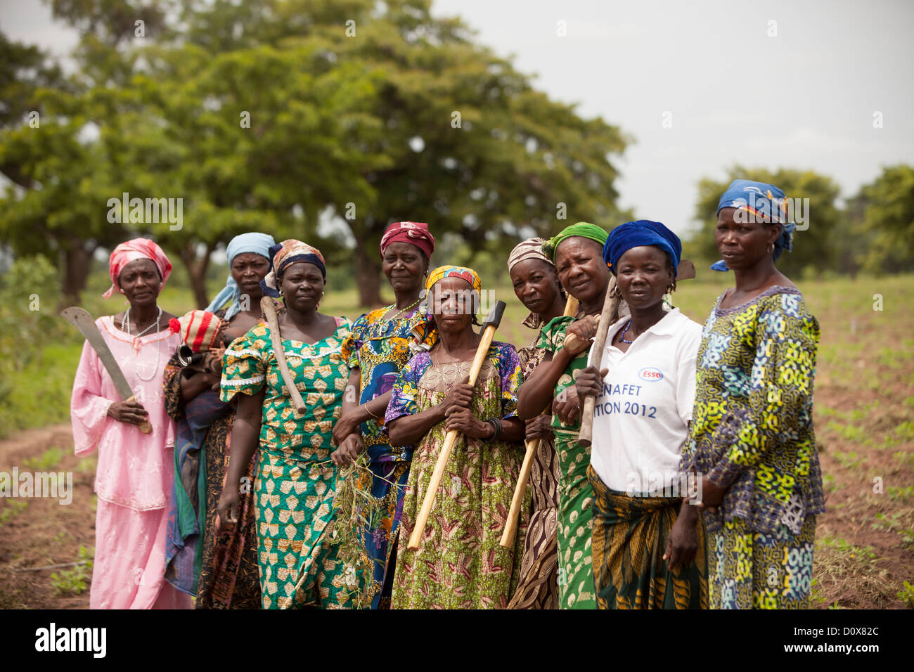 African traditional tools hi-res stock photography and images - Alamy