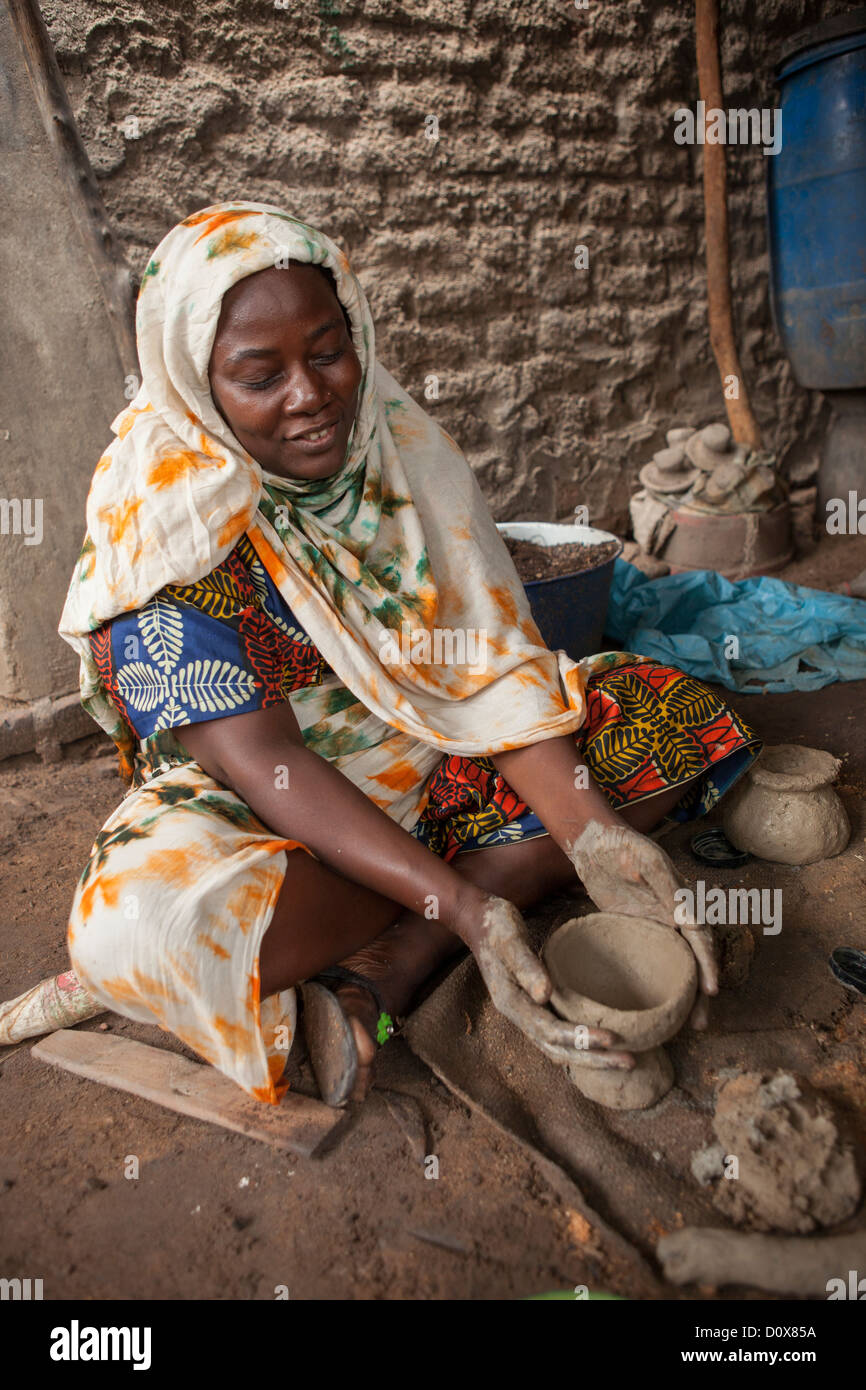 Clay africa hi-res stock photography and images - Alamy