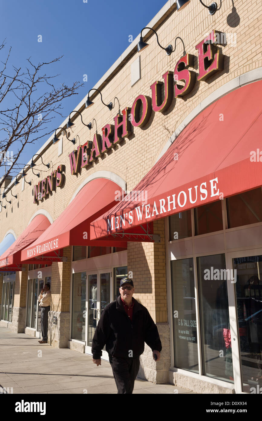 Men's Wearhouse Store, at a mall in Maryland, USA Stock Photo - Alamy