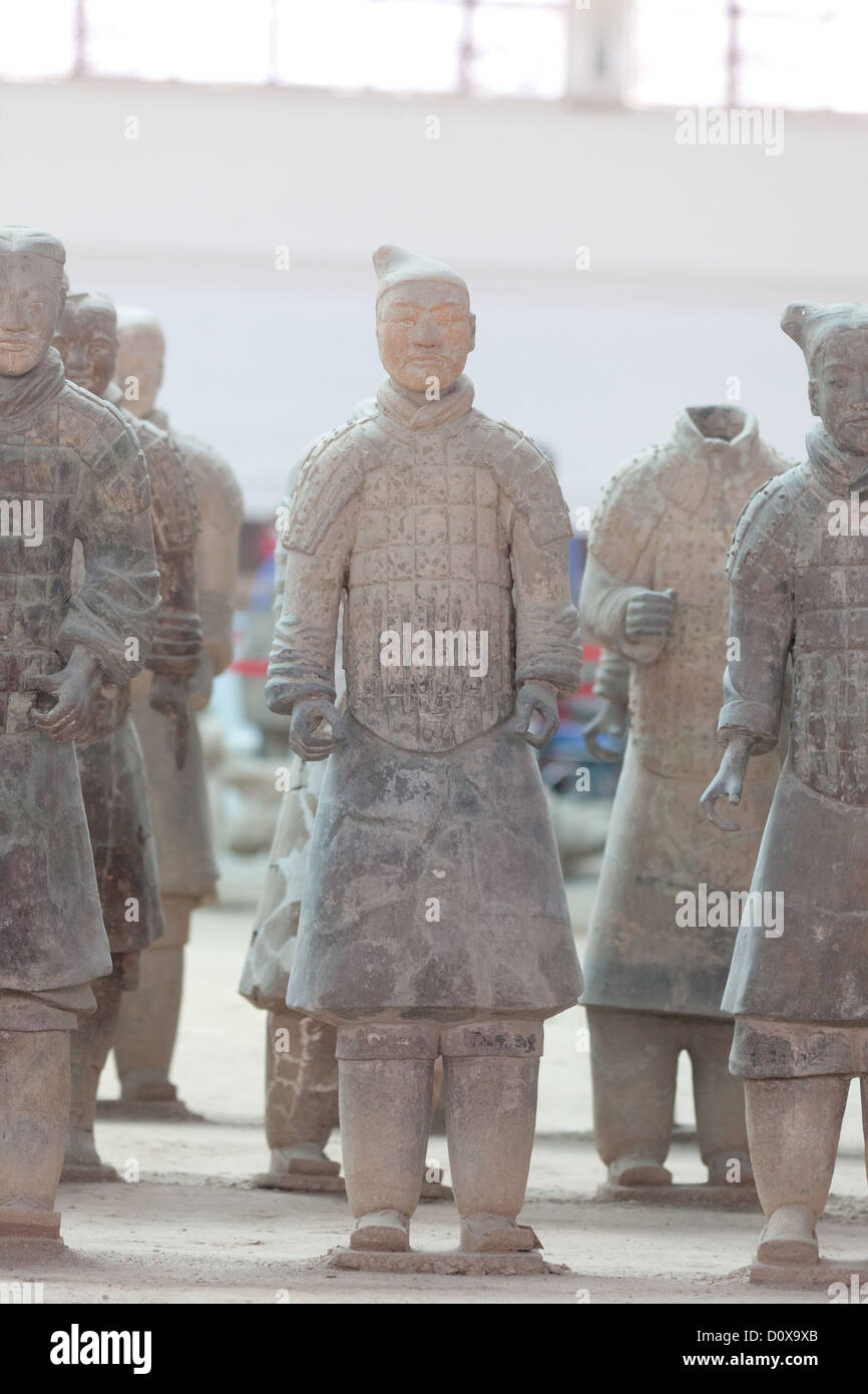 Army of terracotta warriors (Bingmayong). discovered in 1974 by a ...