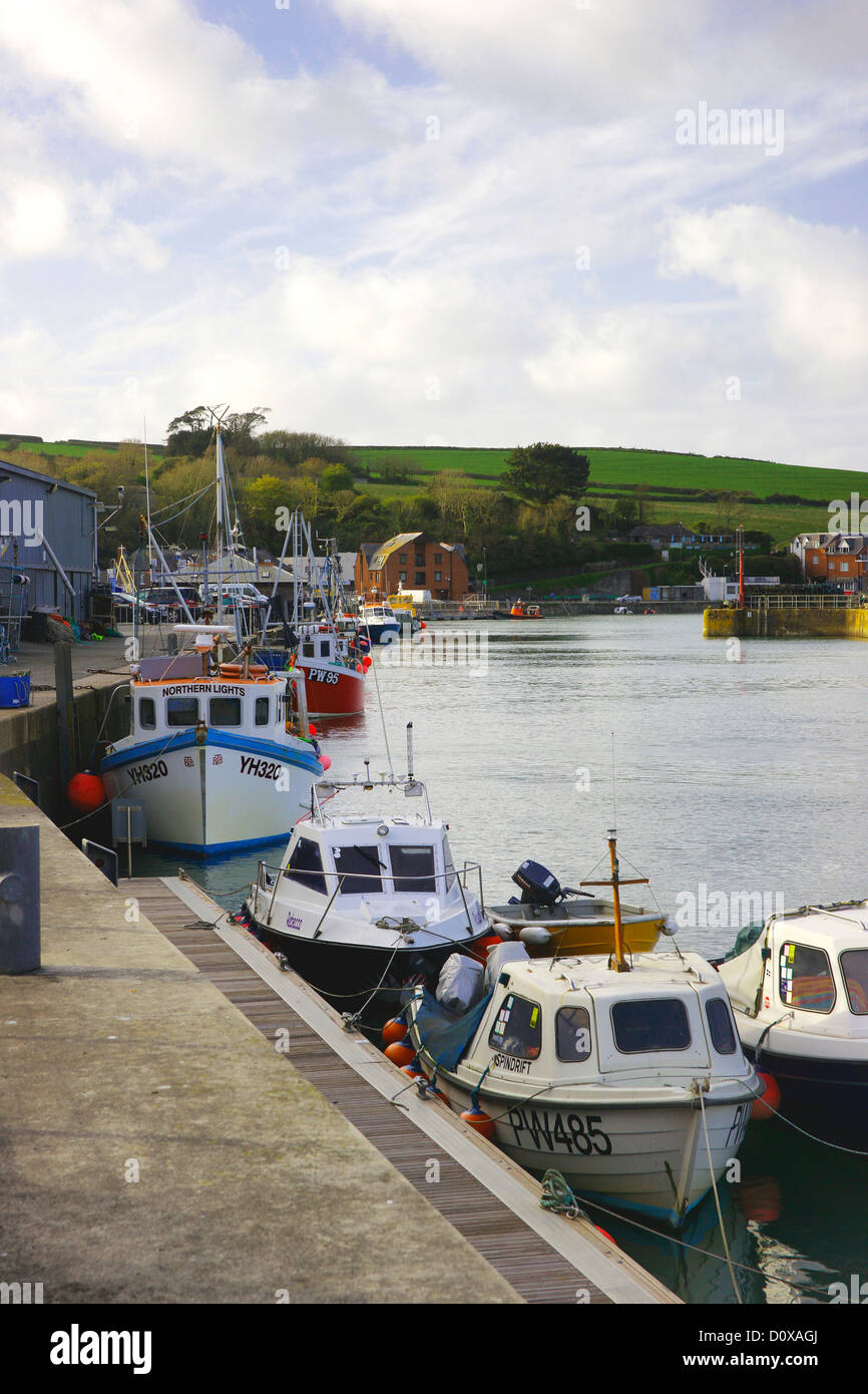 The quaint fishing village of Padstow in Cornwall Stock Photo - Alamy