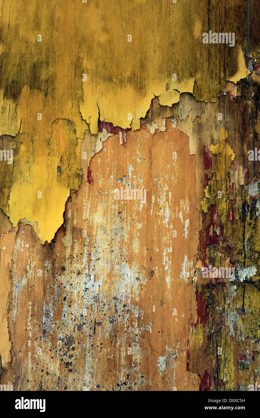 Flaking yellow paint on exterior wall Stock Photo - Alamy