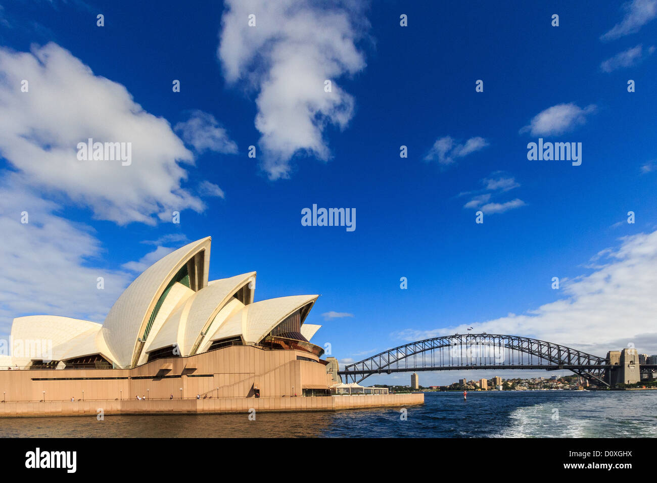 Bennelong bridge hi-res stock photography and images - Alamy