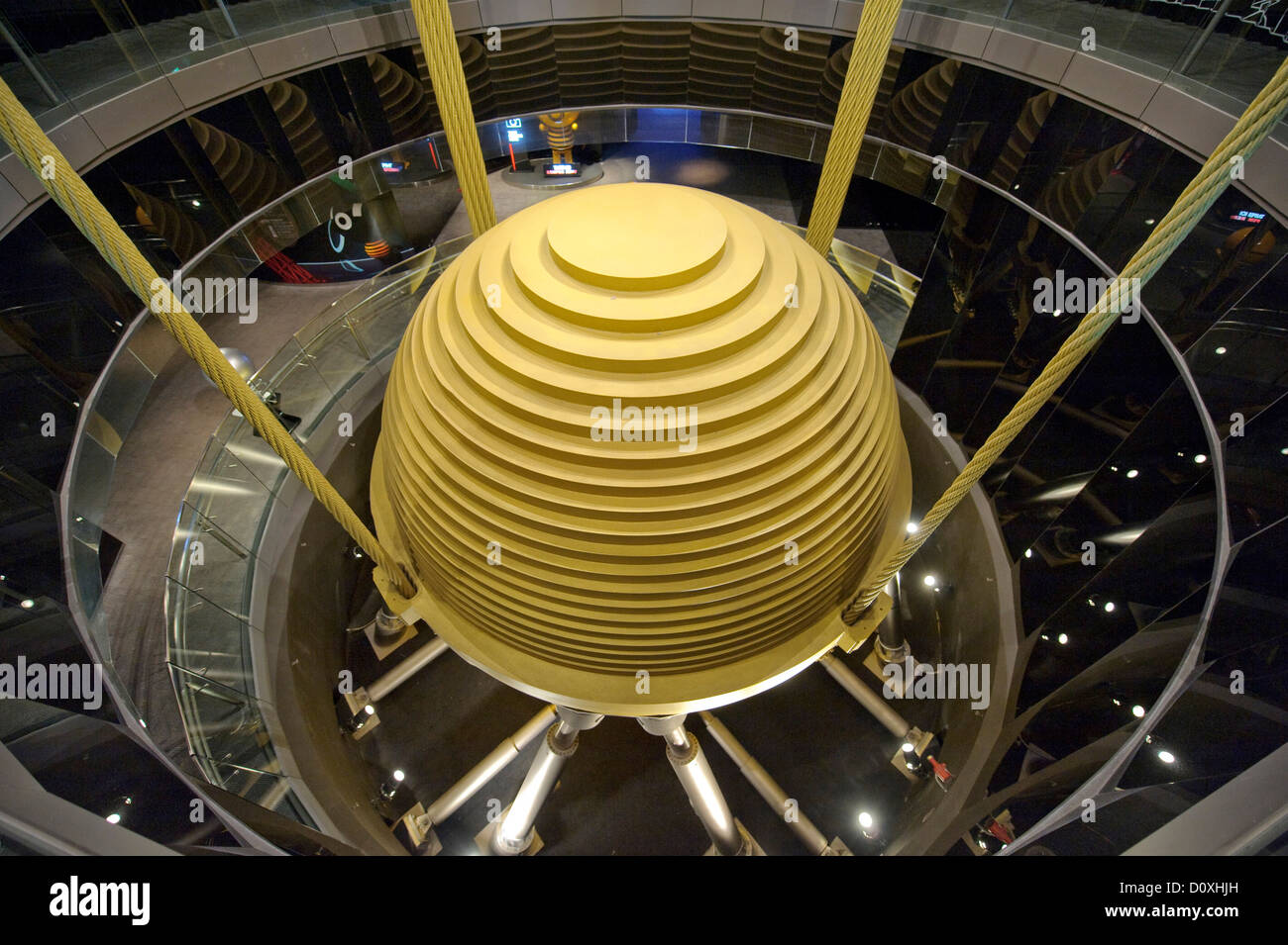 hard steel ball oscillations damp Asia Taipeh Taipei Taiwan skyscraper ...