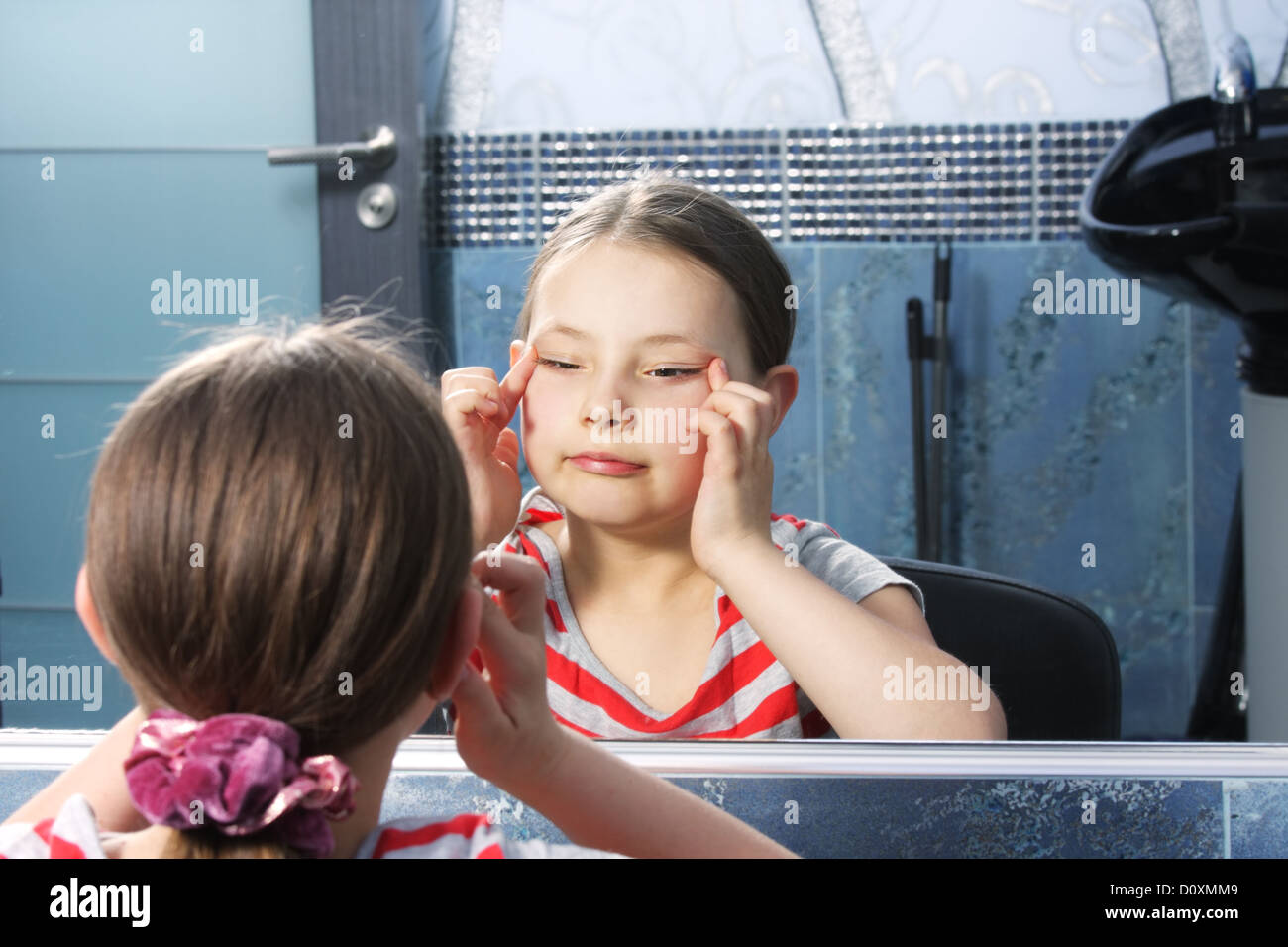 Narrowing hi-res stock photography and images - Alamy