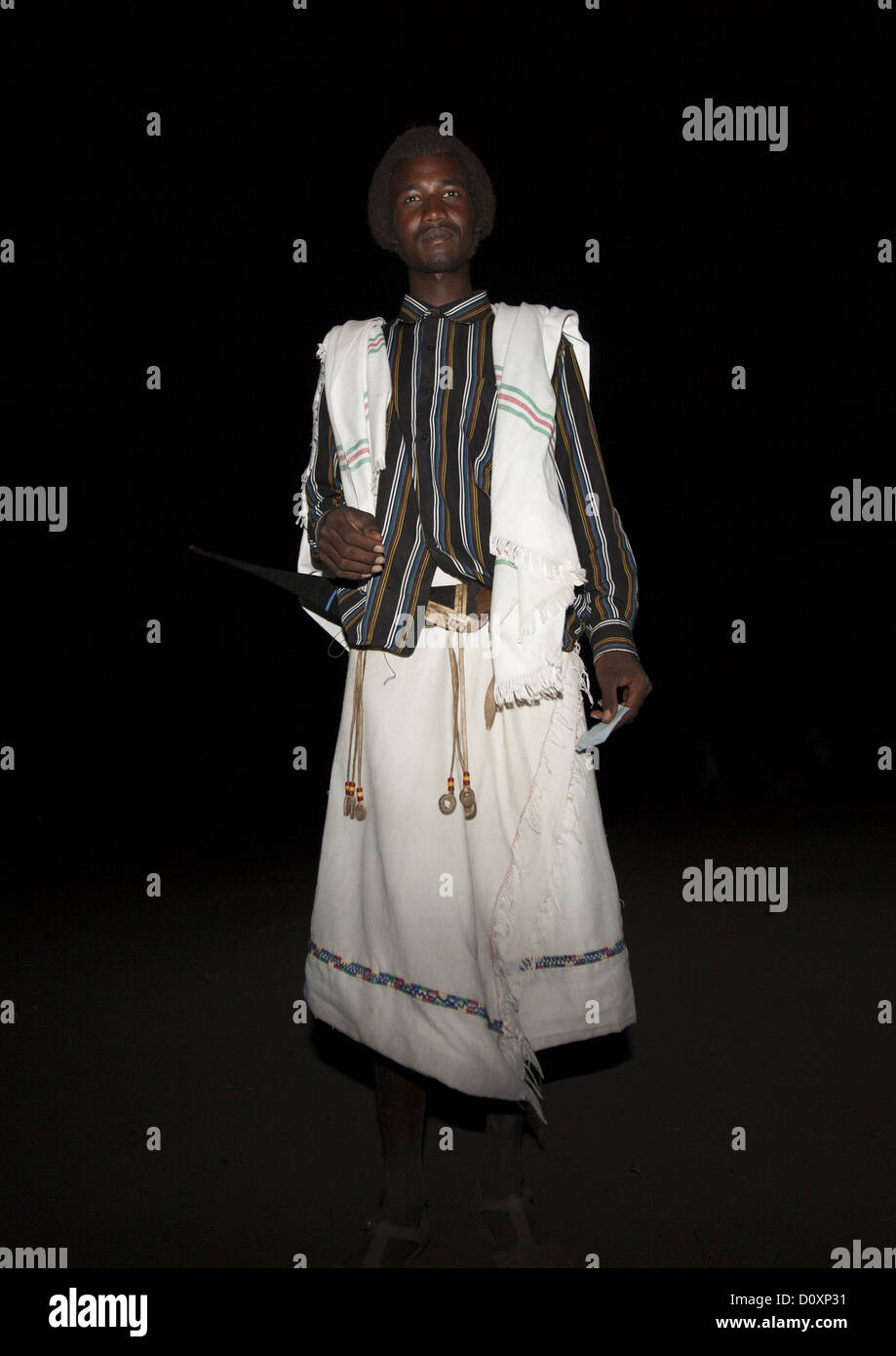 Karrayyu tribe man traditional gunfura hi-res stock photography and ...