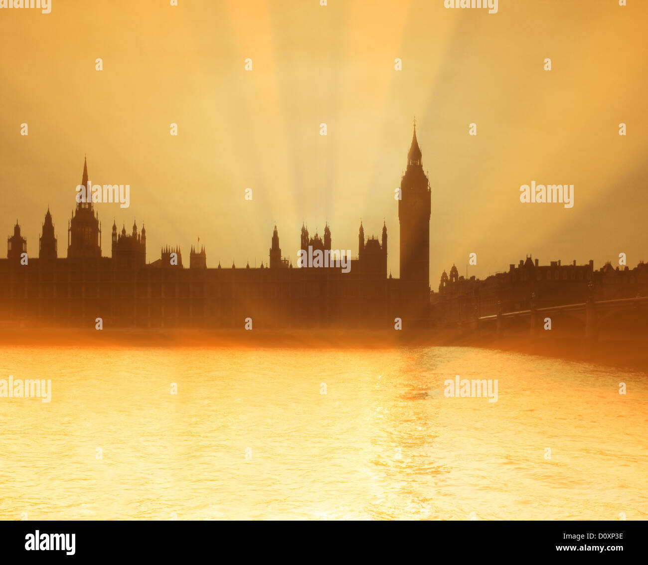 Sunset over london river hi-res stock photography and images - Alamy