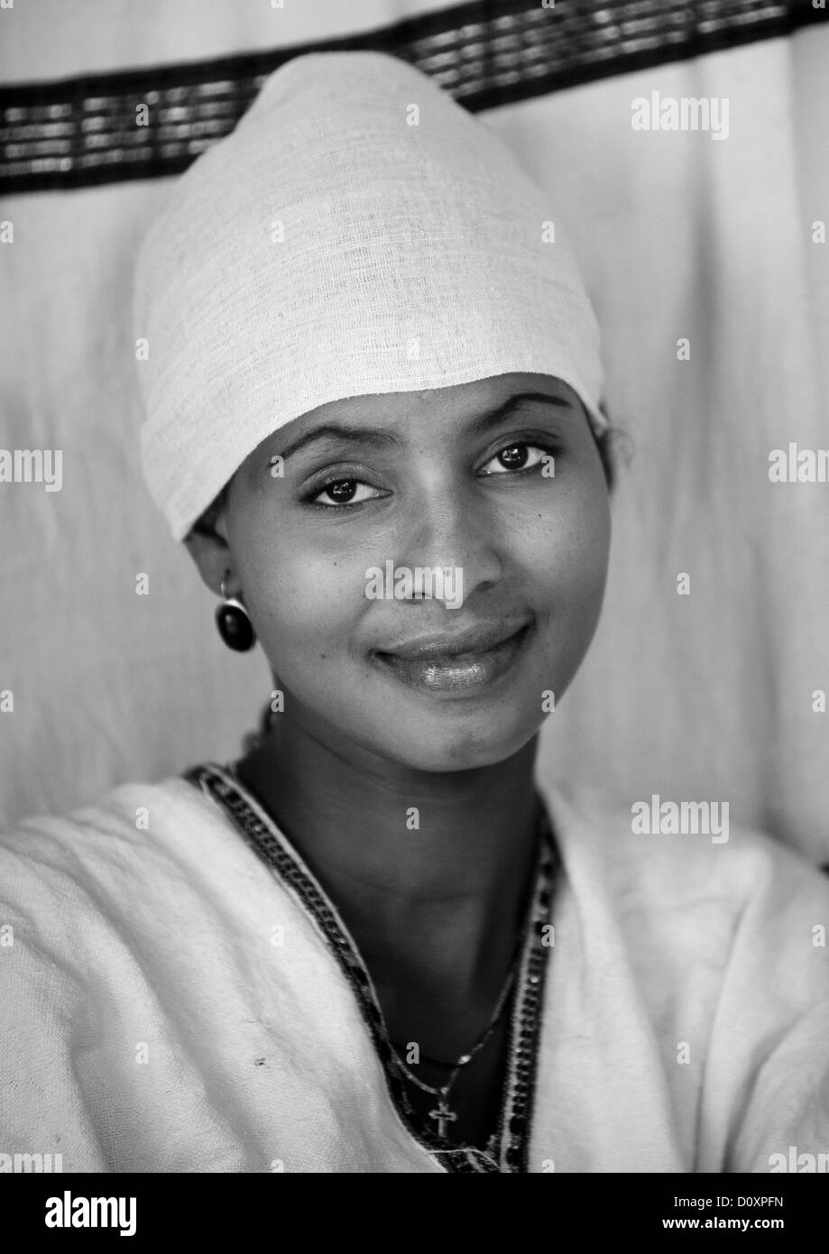 Black And White Portrait Of A Smiling Ethiopian Woman, Harar, Ethiopia ...