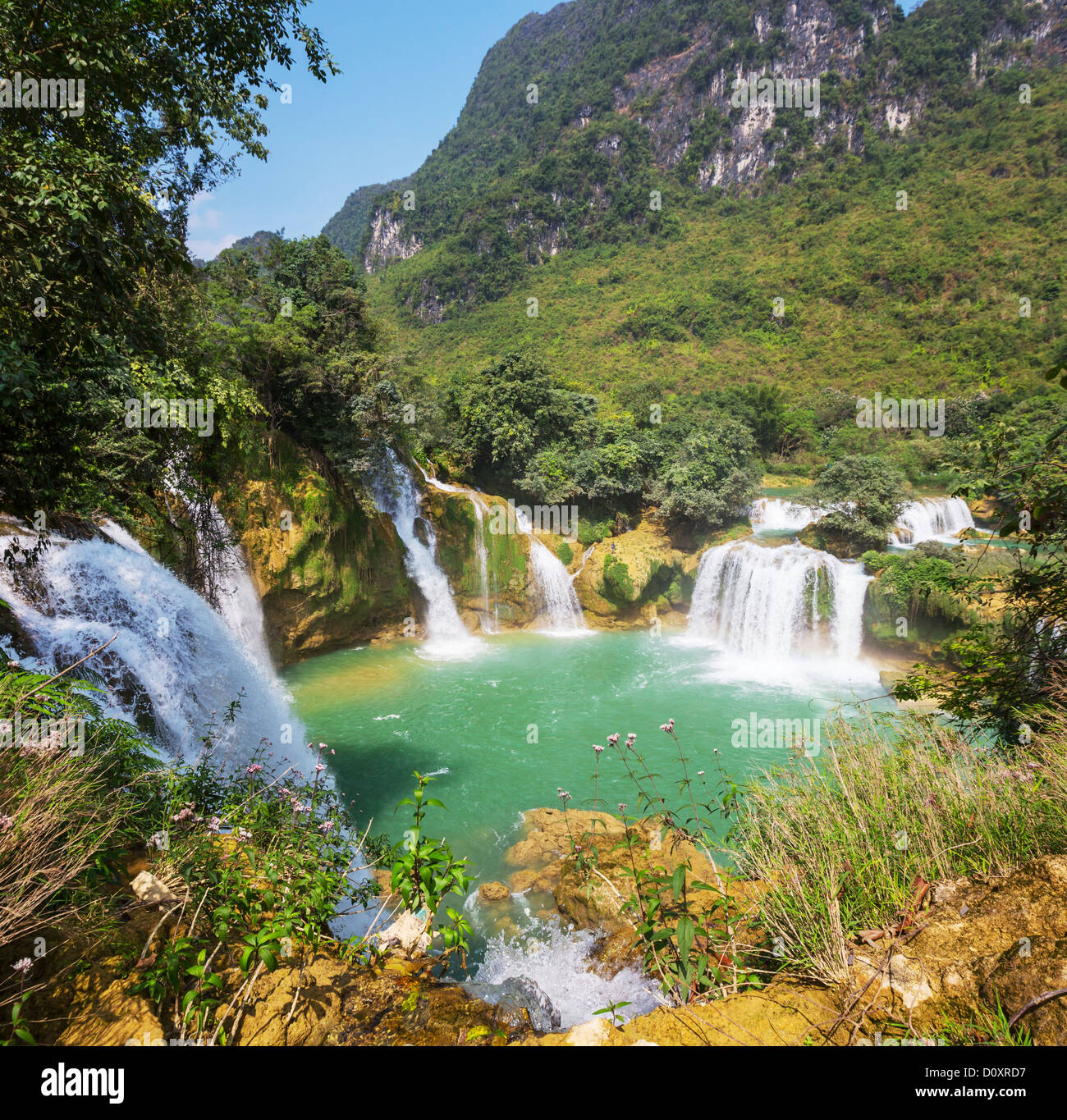 Ban gioc detian waterfall hi-res stock photography and images - Alamy