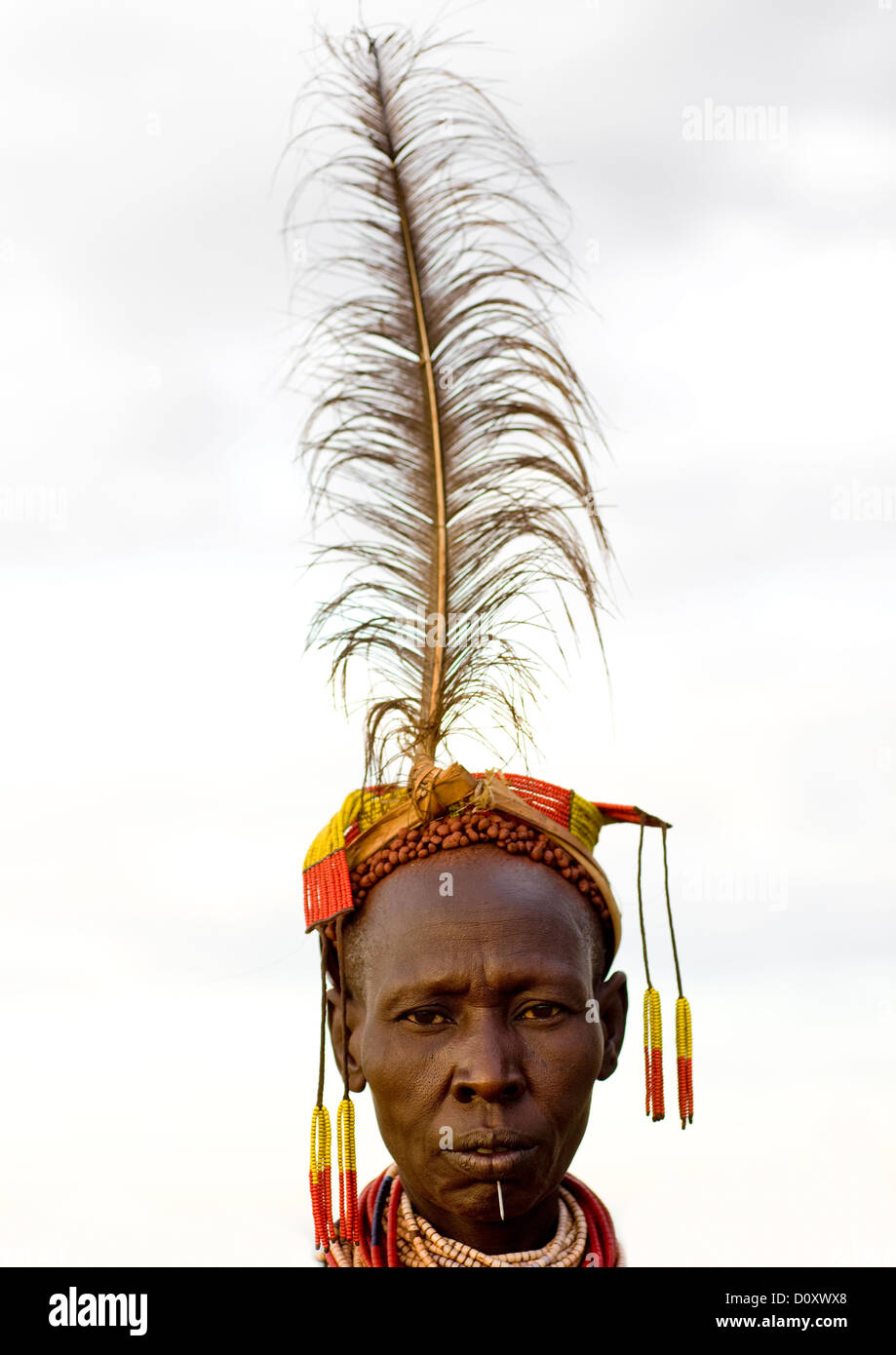 Karo tribe woman hi-res stock photography and images - Alamy