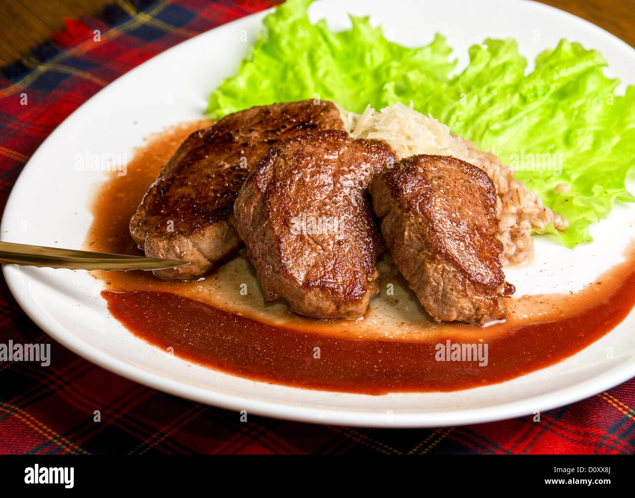 Maral animal hi-res stock photography and images - Alamy