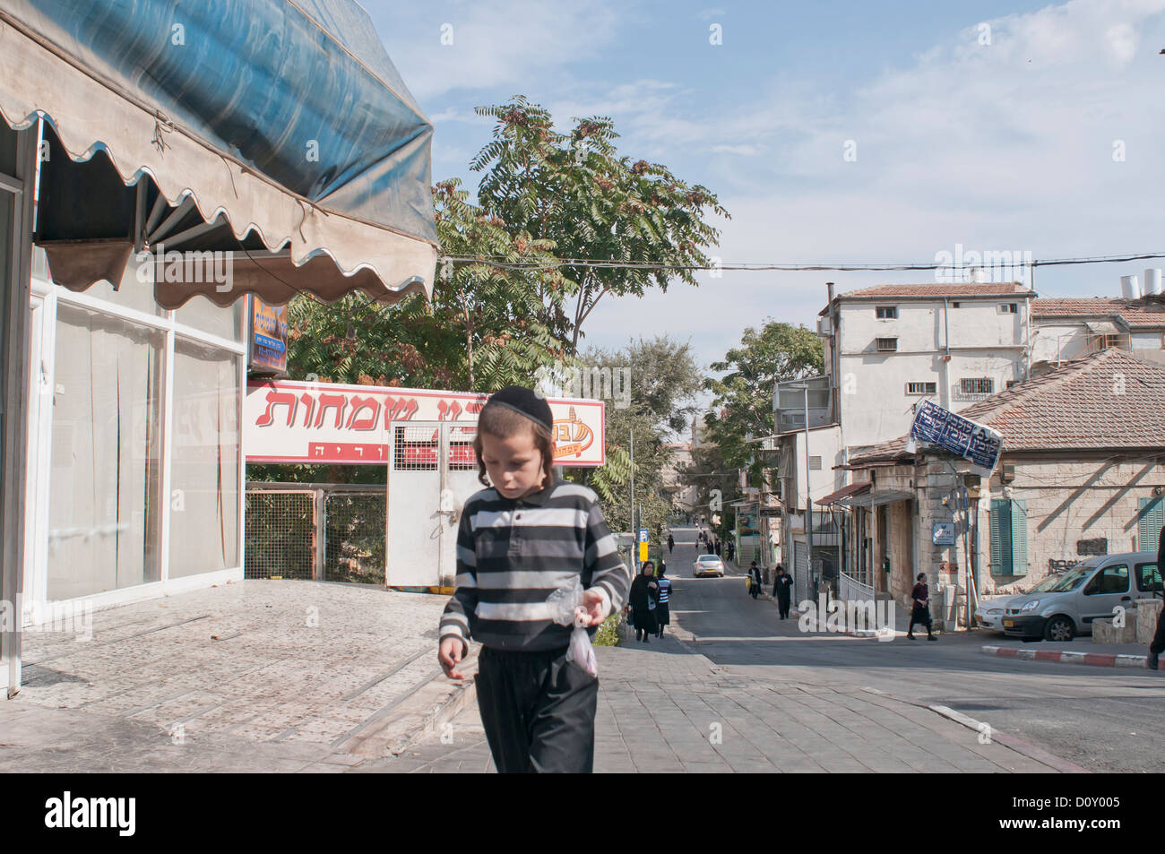 Shearim hi-res stock photography and images - Alamy