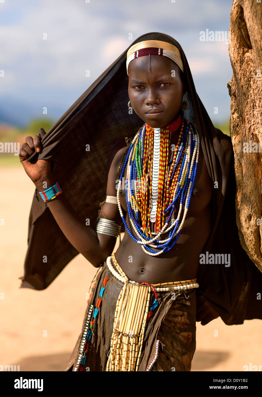 Portrait Of An Erbore Tribe Woman With Black Veil And Colourful ...