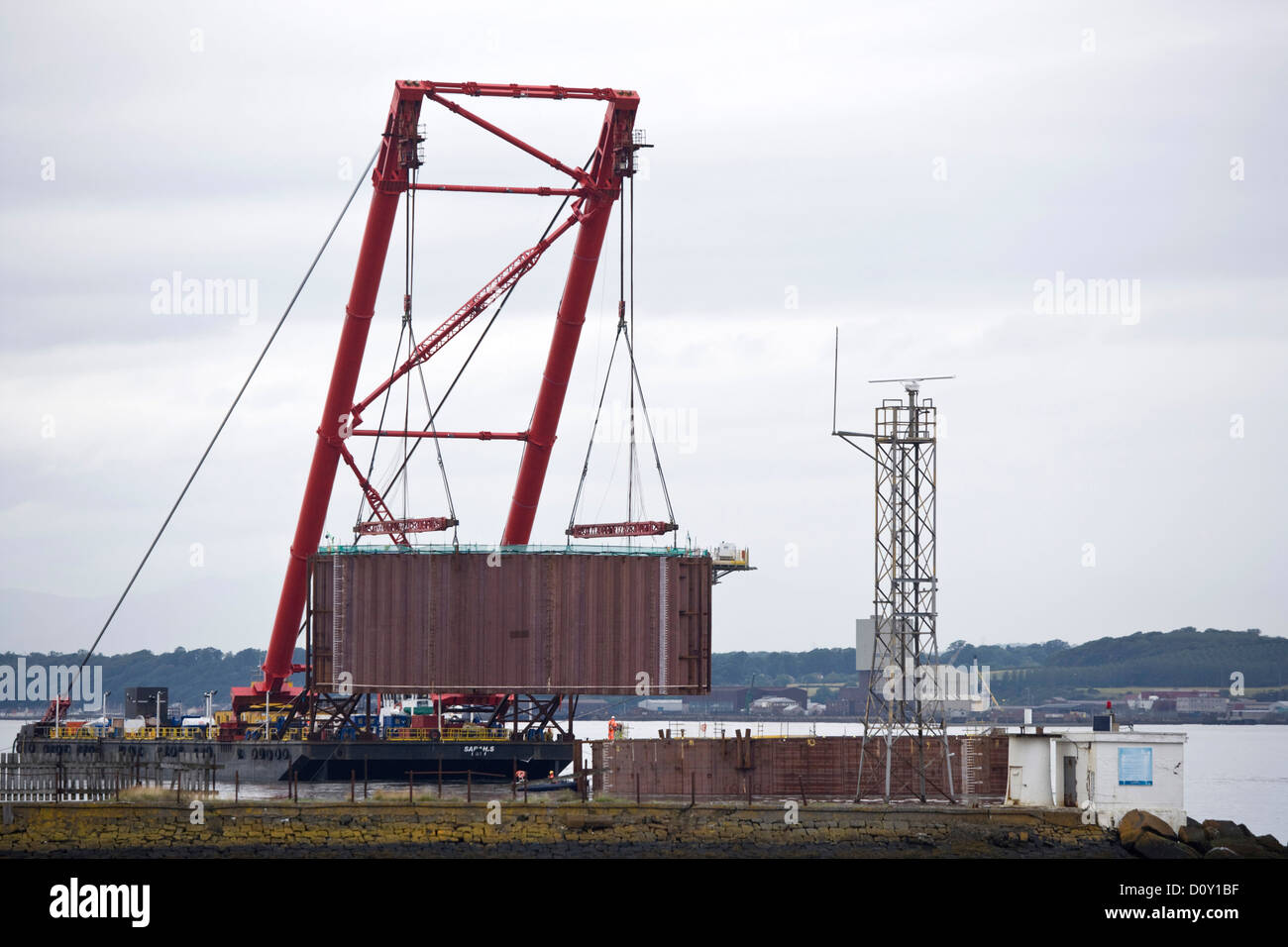 Caisson bridge hi-res stock photography and images - Alamy