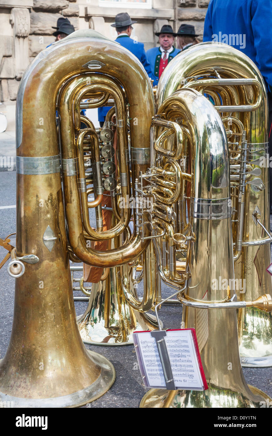 Bavarian musical instruments hi-res stock photography and images - Alamy