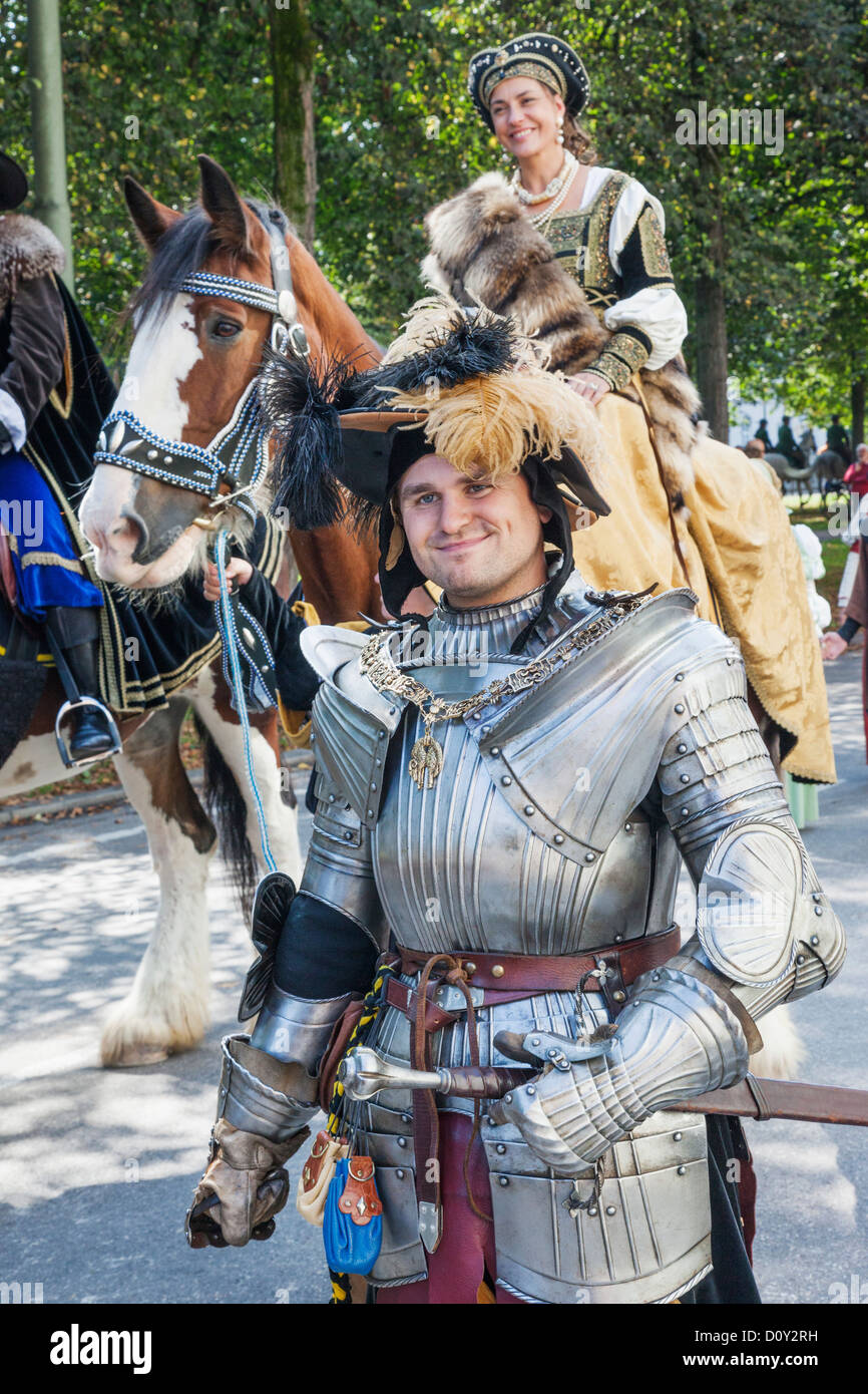 Medieval knight armour man hi-res stock photography and images - Alamy