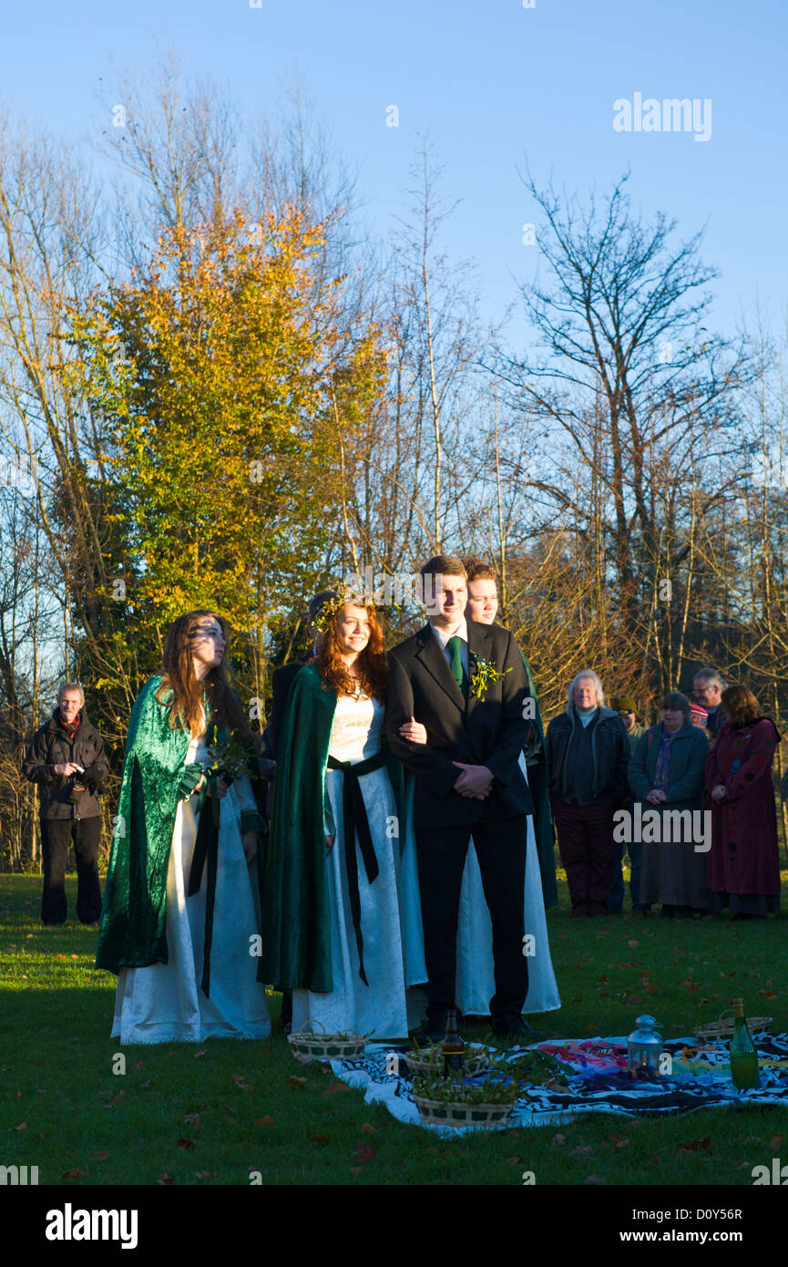 Druids ceremony hi-res stock photography and images - Alamy