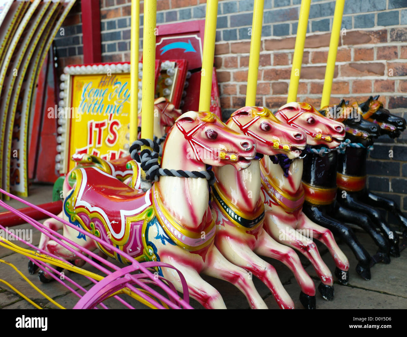 Fairground horses hi-res stock photography and images - Alamy