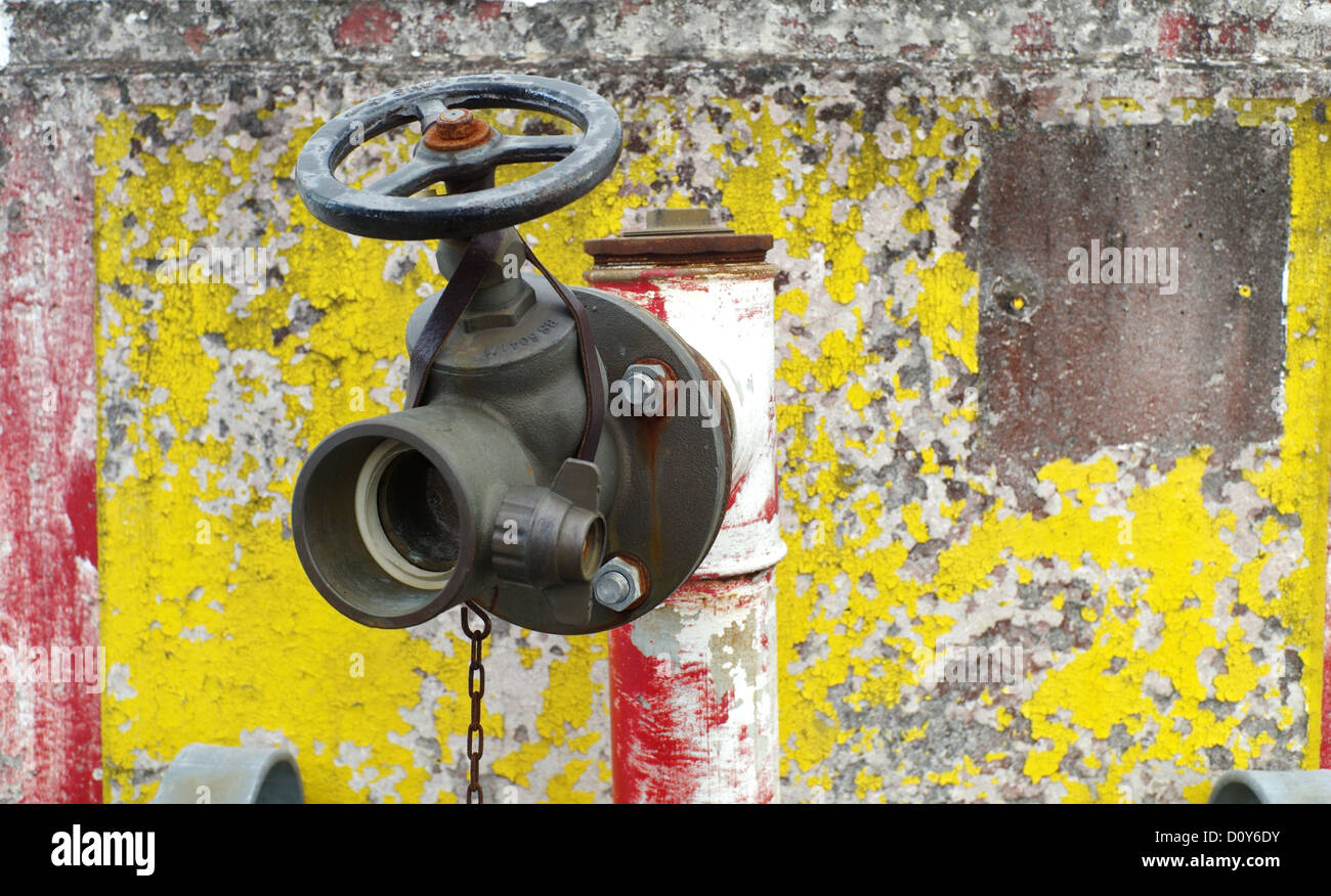 Water hydrant tap Stock Photo - Alamy