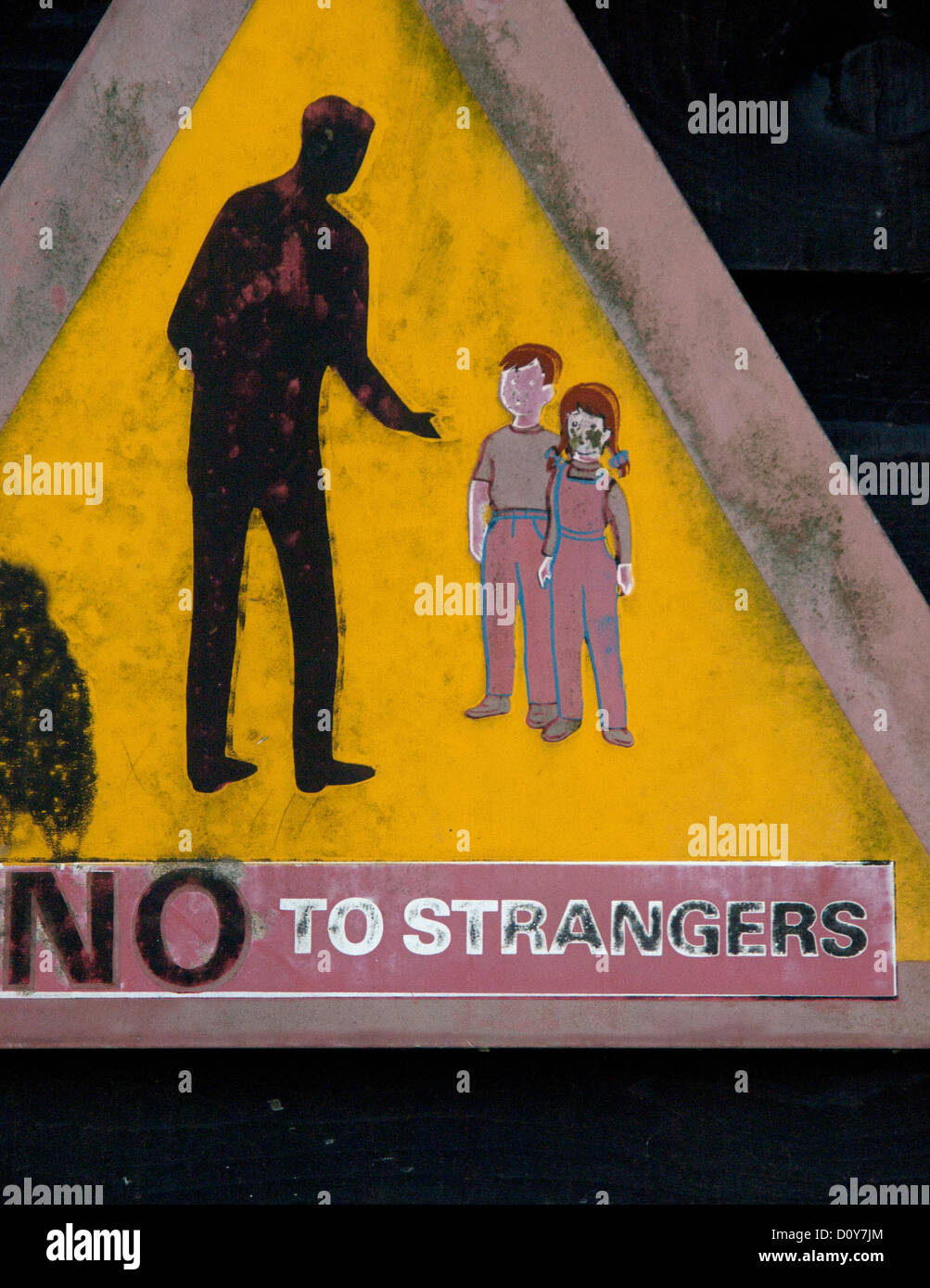 Stranger danger sign hi-res stock photography and images - Alamy