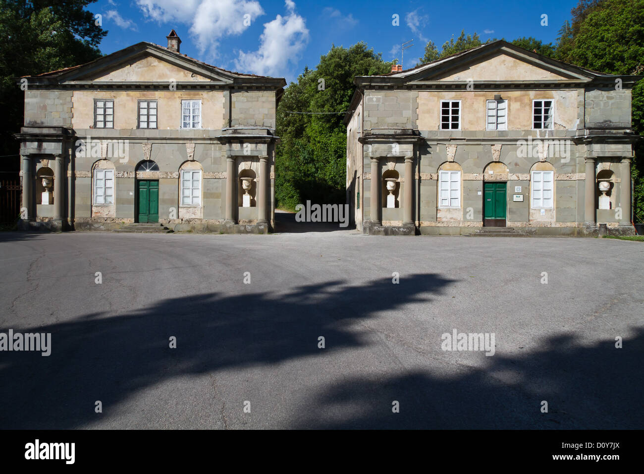 Country Houses in Tuscany, Italy Stock Photo - Alamy