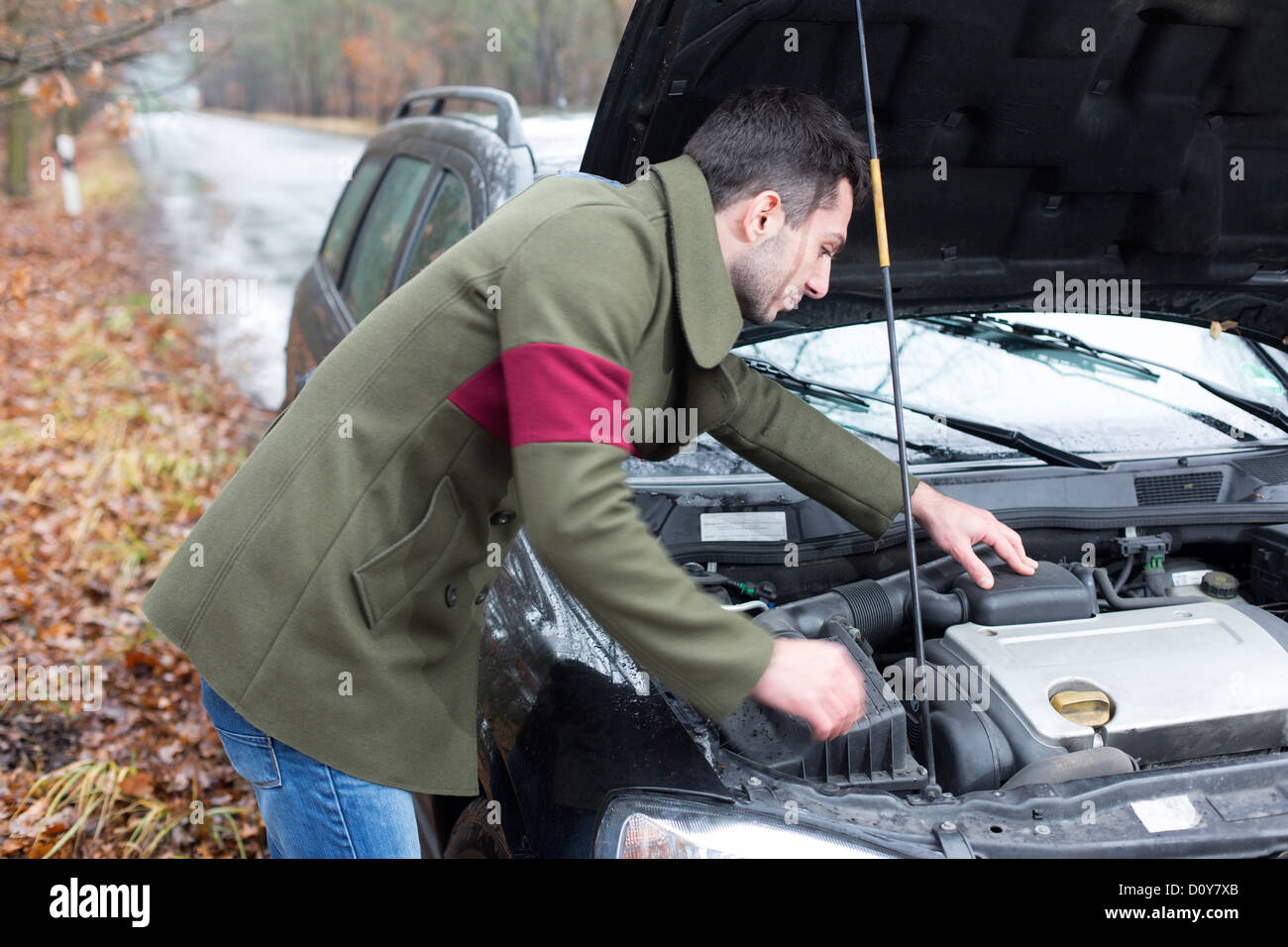 broken down car Stock Photo - Alamy