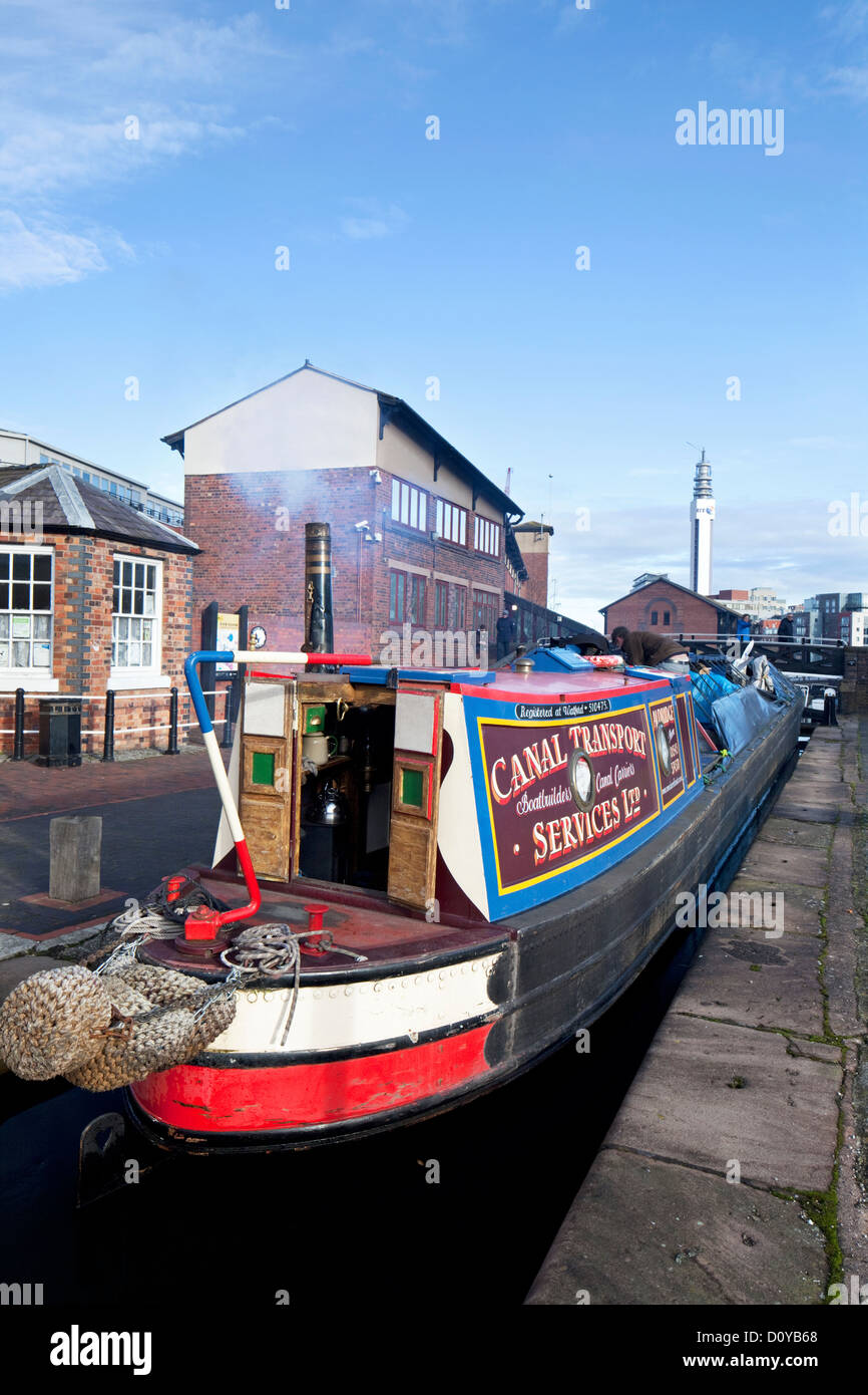 Coal boat at Cambrian Wharf on the Birmingham and Fazeley Canal and ...