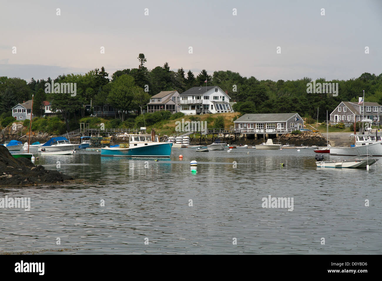Photos of harbors hi-res stock photography and images - Alamy