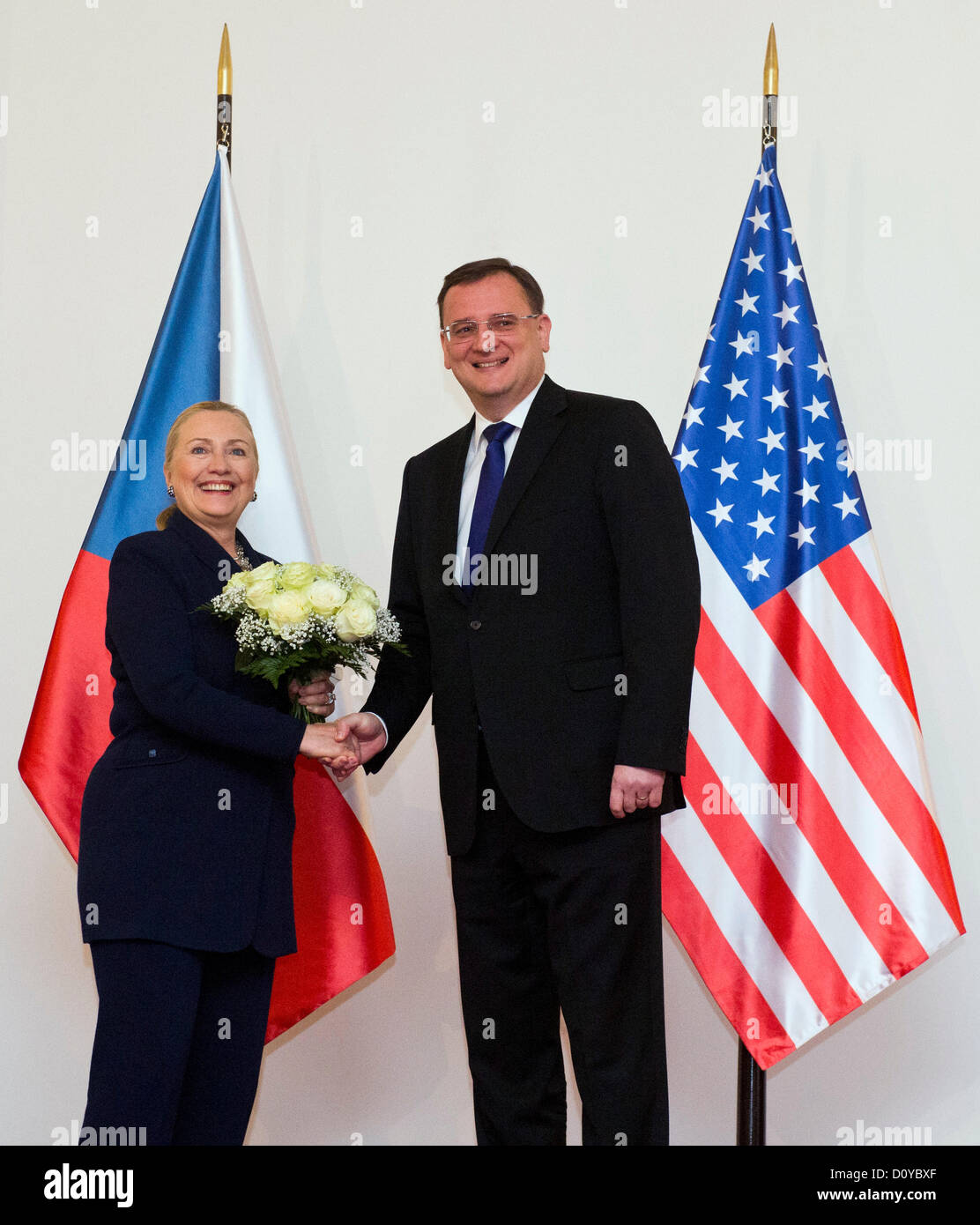 Secretary state hillary clinton left hi-res stock photography and ...