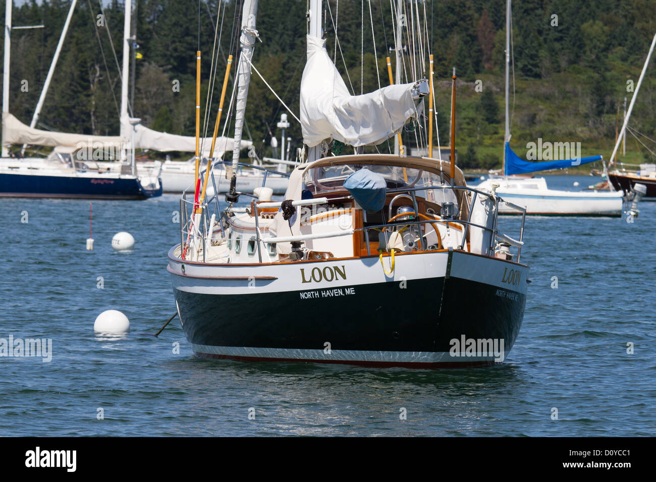 Cutter sloop hi-res stock photography and images - Alamy
