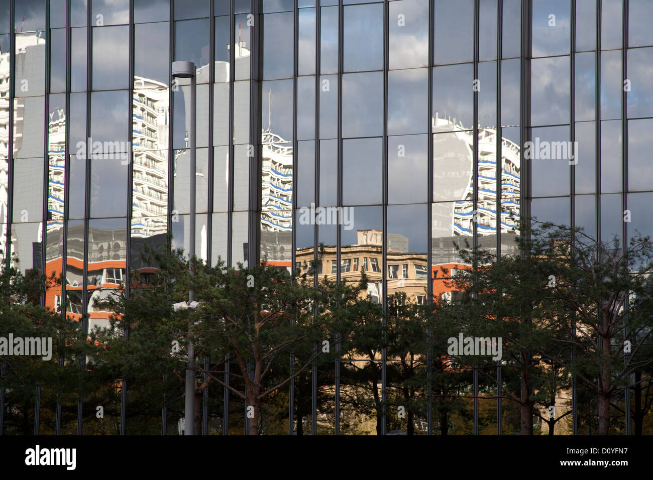 Axel springer headquarters berlin hi-res stock photography and images ...