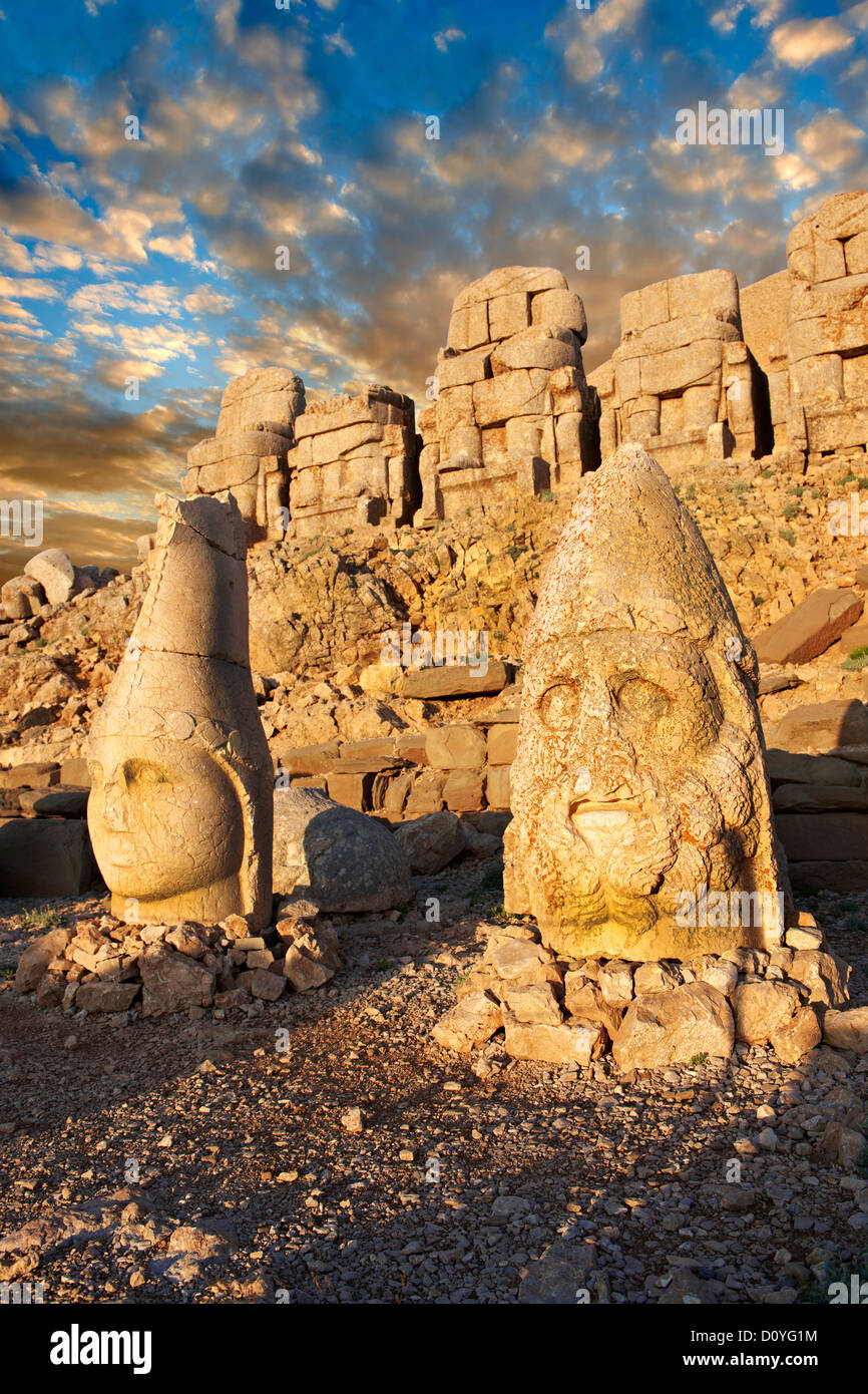 Pictures & Images of the statues of around the tomb of Commagene King ...