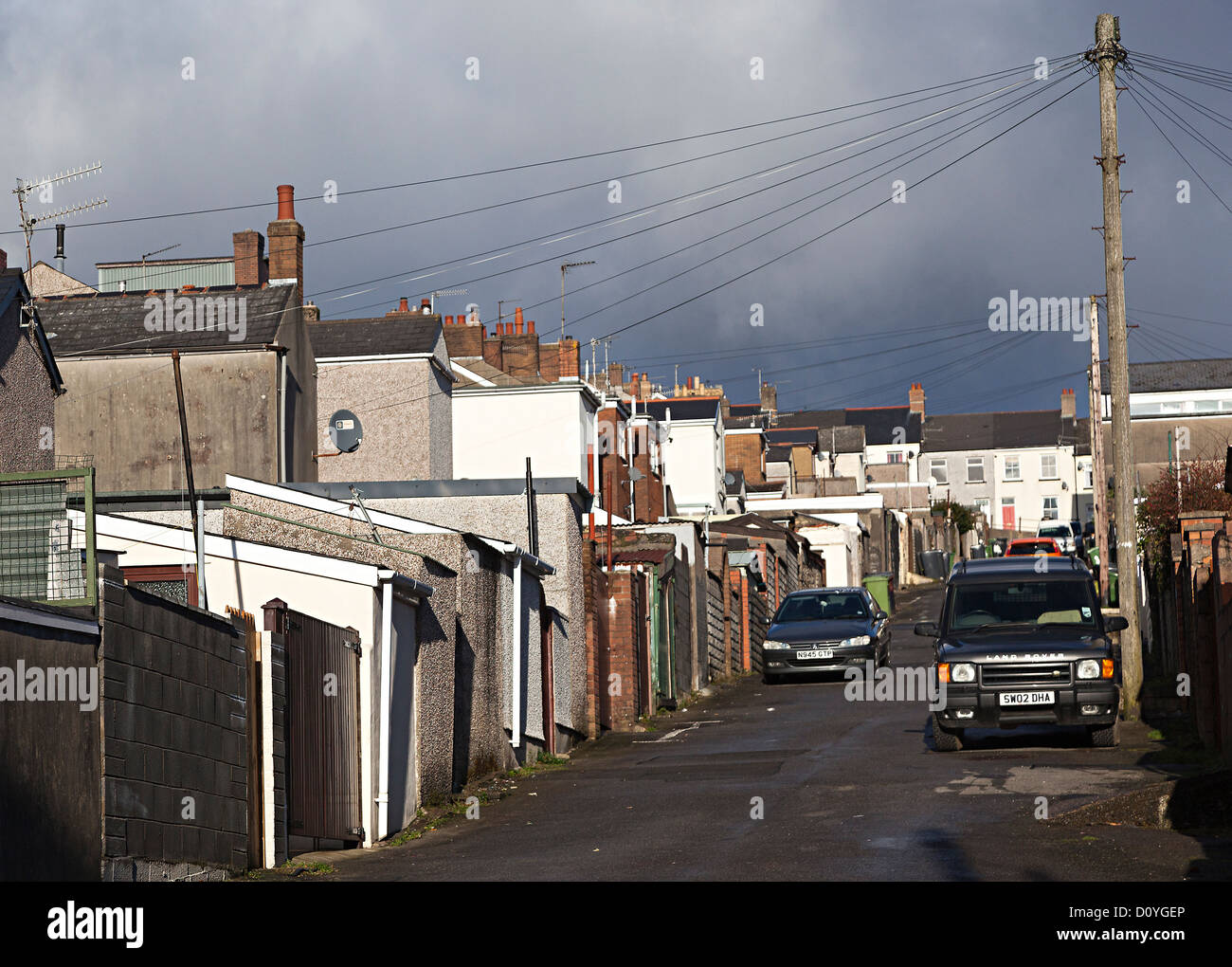 Back alley street hi-res stock photography and images - Alamy