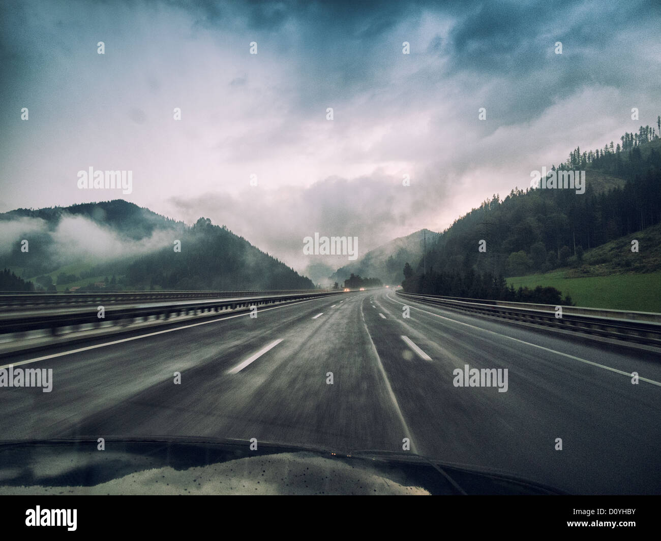 Car speeding motorway hi-res stock photography and images - Alamy
