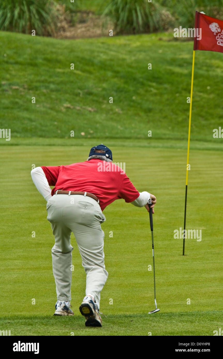 Pin up playing golf hi-res stock photography and images - Alamy