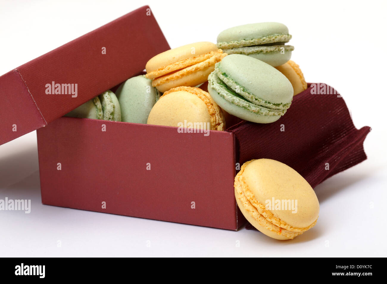 Macaron in the box hi-res stock photography and images - Alamy