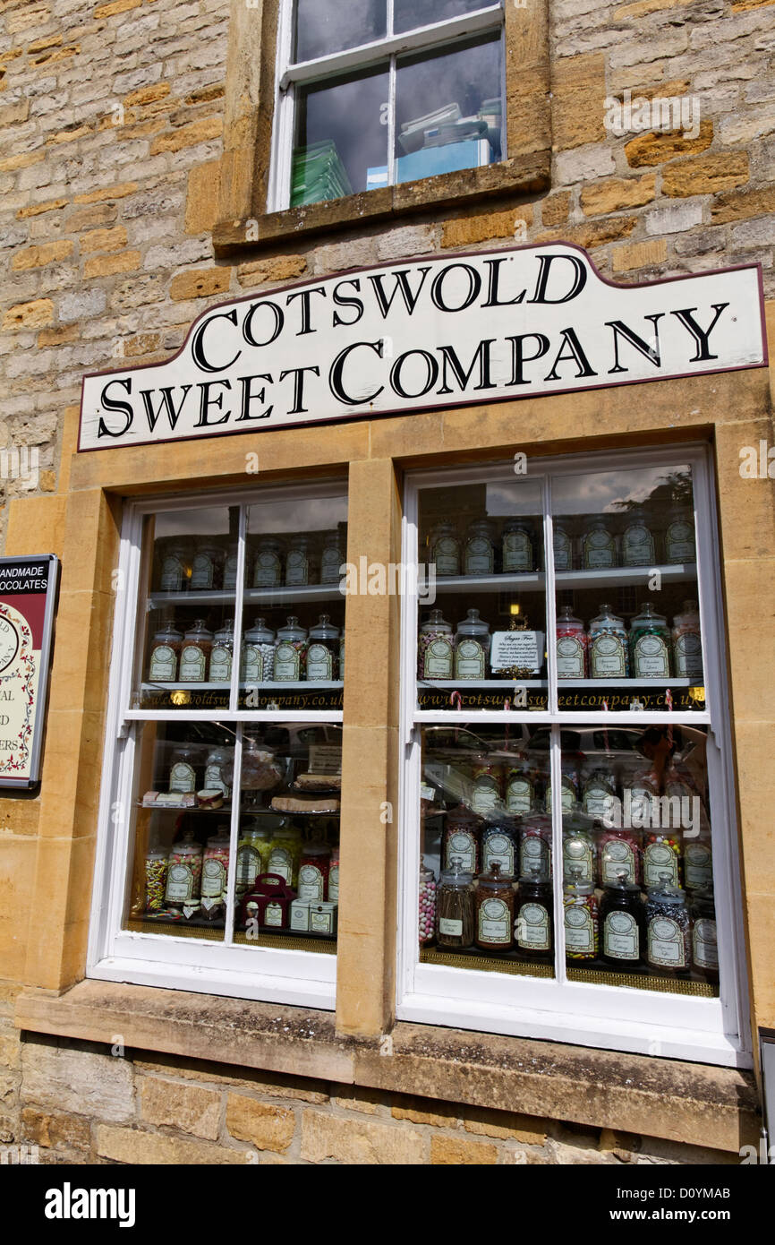The cotswold shop hi-res stock photography and images - Alamy