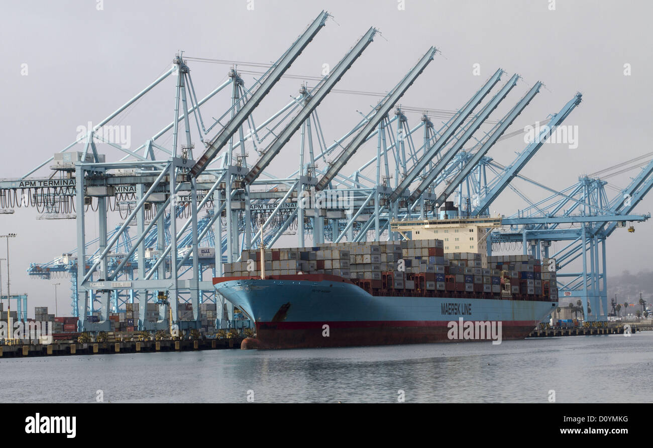 Apm terminals hi-res stock photography and images - Alamy