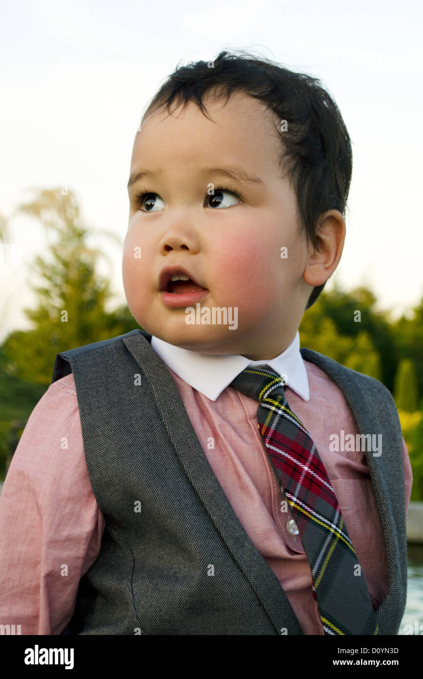 Boy wearing a tie hi-res stock photography and images - Alamy