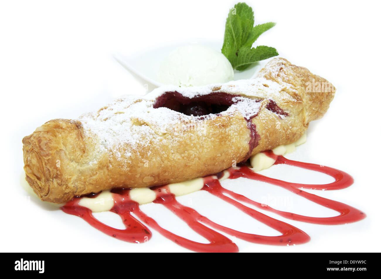 Strawberry strudel hi-res stock photography and images - Alamy