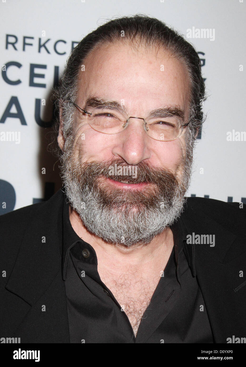 Dec. 3, 2012 - New York, New York, U.S. - Actor MANDY PATINKIN attenSd ...