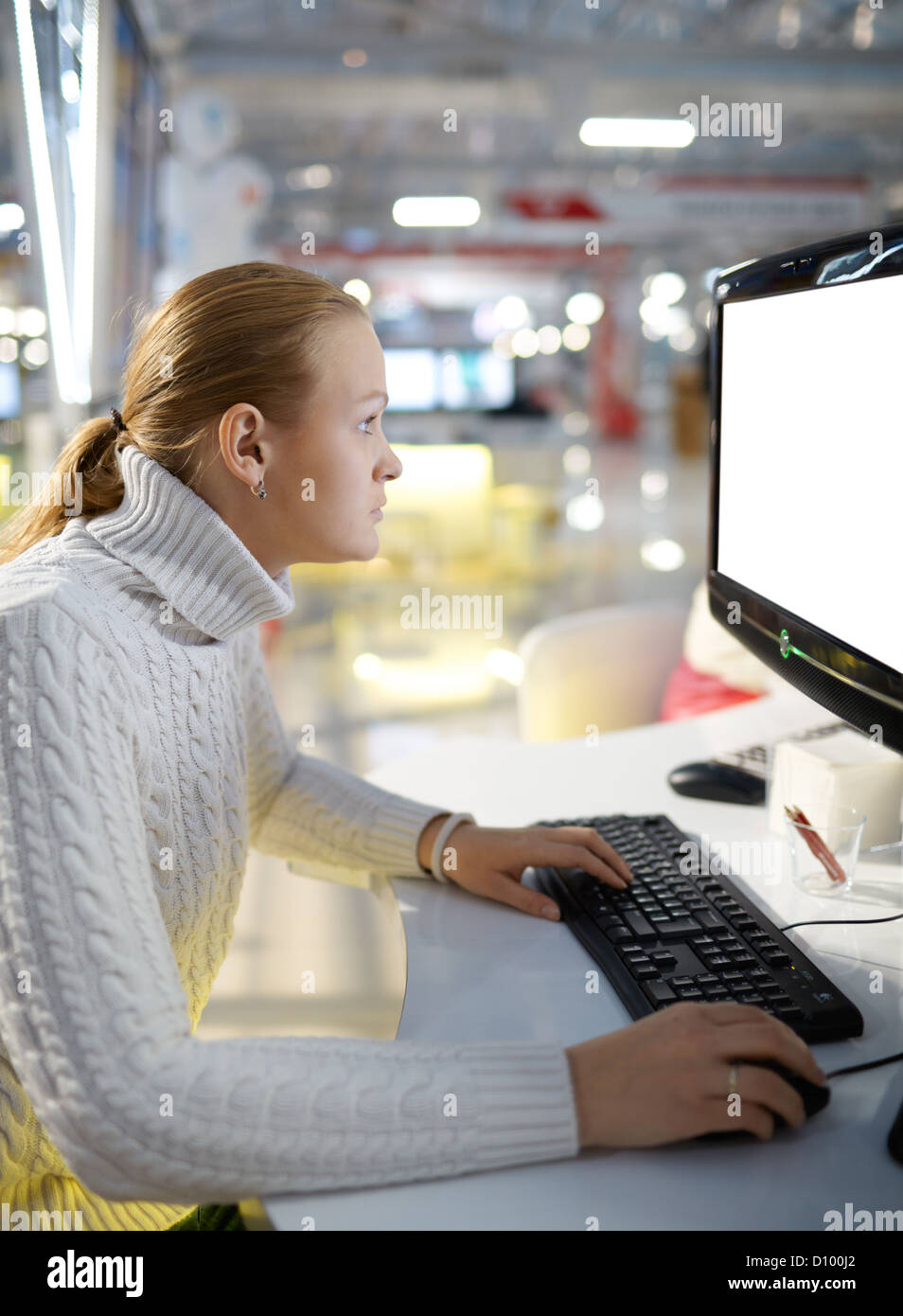 Monitor achievement hi-res stock photography and images - Alamy