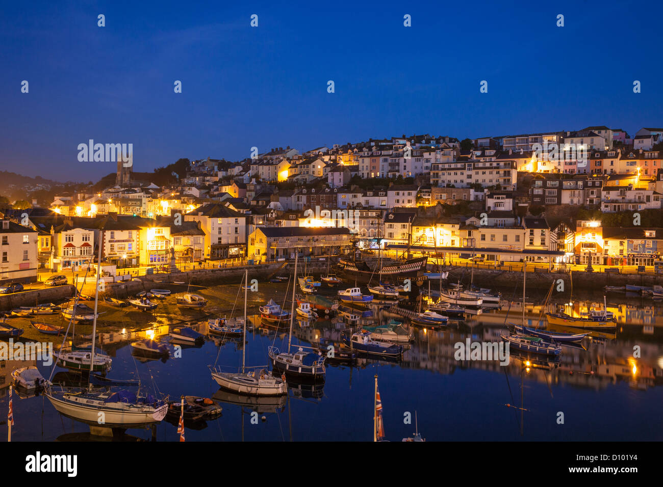 Brixham harbour at night hi-res stock photography and images - Alamy