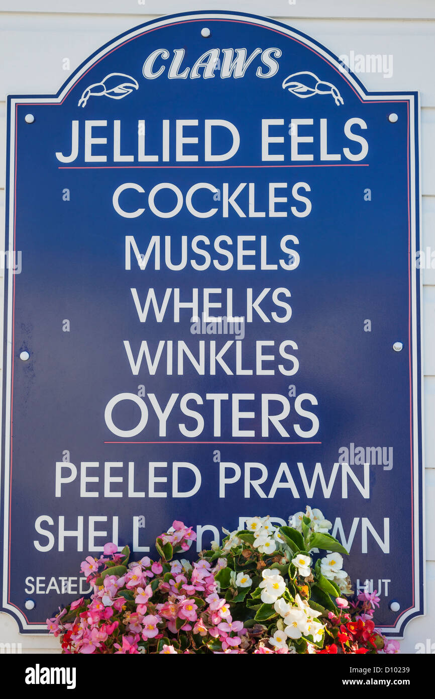 Brixham seafood stall hi-res stock photography and images - Alamy
